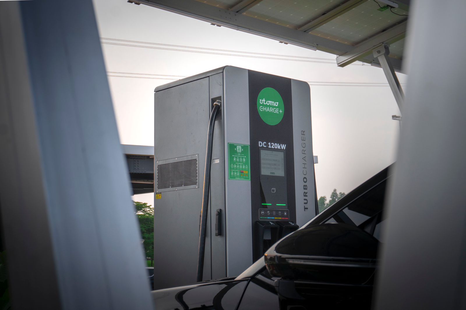 Utomo Charge+ Bakal Bangun Super Electric Mobility Hub Pertama di Indonesia